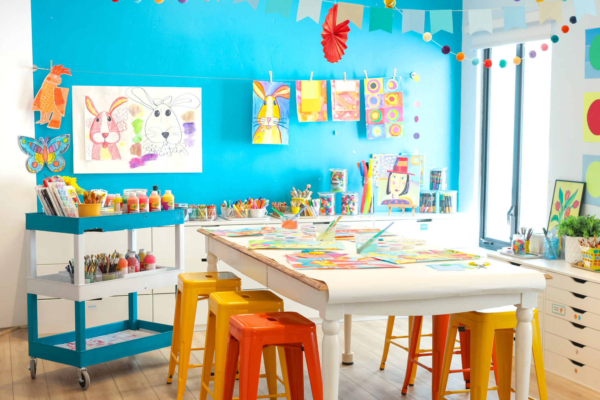 Art Class Fees: How to Charge What You're Worth as an Art Studio Owner